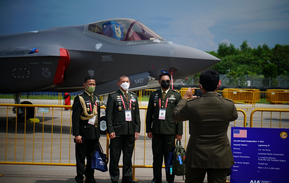 U.S. is largest contingent in Singapore Airshow 2022 - Maritime Fairtrade