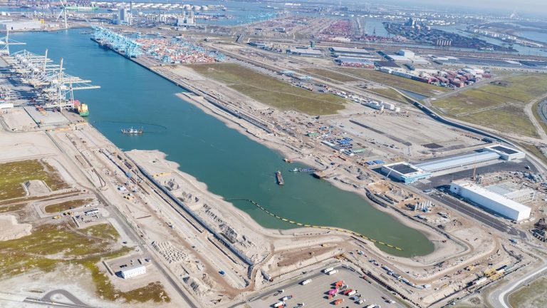Rotterdam Shore Power selects ABB for world’s largest shore power ...